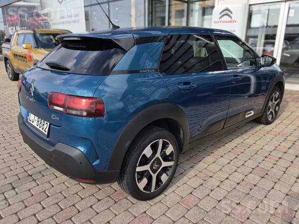 Citroen C4 Cactus 2018 Rīga vietnē Zaļš Citroen C4 Cactus 2018 Rīga, ar dzinēja tilpumu 1.20 L un nobraukumu 86 tūkst. km par 7500 €, foto 5 vietnē AUTOMOTO.COM.LV