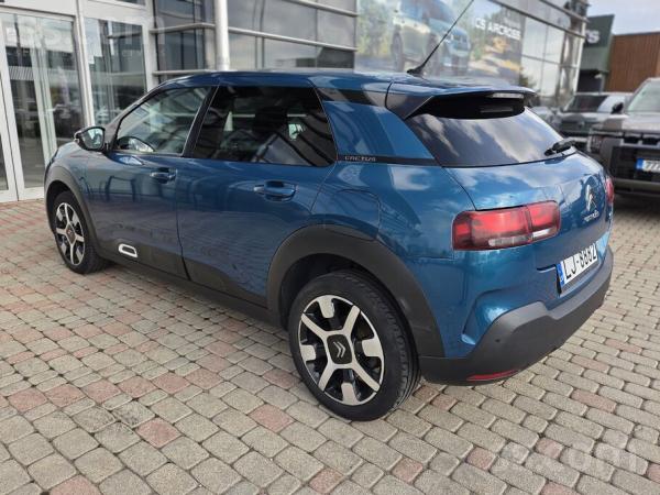 Citroen C4 Cactus 2018 Rīga vietnē Zaļš Citroen C4 Cactus 2018 Rīga, ar dzinēja tilpumu 1.20 L un nobraukumu 86 tūkst. km par 7500 €, foto 7 vietnē AUTOMOTO.COM.LV