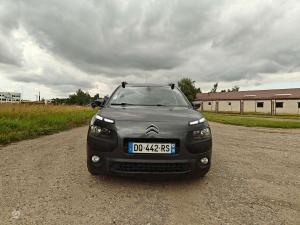 Grey Citroen C4 Cactus 2015 in Taurage, with an engine capacity of 1.20 L and mileage of 186 thousand km for 5200 €, photo 6 on AUTOMOTO.COM.LV