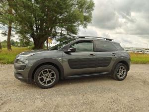 Grey Citroen C4 Cactus 2015 in Taurage, with an engine capacity of 1.20 L and mileage of 186 thousand km for 5200 €, photo 7 on AUTOMOTO.COM.LV