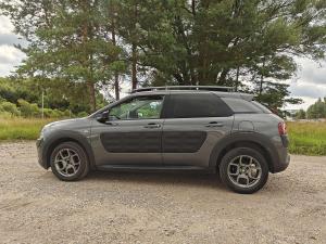Grey Citroen C4 Cactus 2015 in Taurage, with an engine capacity of 1.20 L and mileage of 186 thousand km for 5200 €, photo 8 on AUTOMOTO.COM.LV