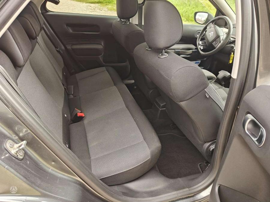 Grey Citroen C4 Cactus 2015 in Taurage, with an engine capacity of 1.20 L and mileage of 186 thousand km for 5200 €, photo 14 on AUTOMOTO.COM.LV