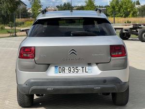 Grey Citroen C4 Cactus 2015 in Taurage, with an engine capacity of 1.20 L and mileage of 134 thousand km for 4300 €, photo 5 on AUTOMOTO.COM.LV
