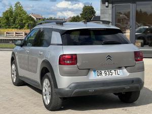 Grey Citroen C4 Cactus 2015 in Taurage, with an engine capacity of 1.20 L and mileage of 134 thousand km for 4300 €, photo 6 on AUTOMOTO.COM.LV