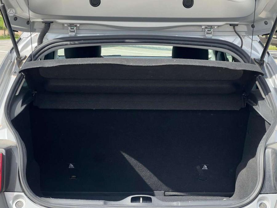 Grey Citroen C4 Cactus 2015 in Taurage, with an engine capacity of 1.20 L and mileage of 134 thousand km for 4300 €, photo 11 on AUTOMOTO.COM.LV
