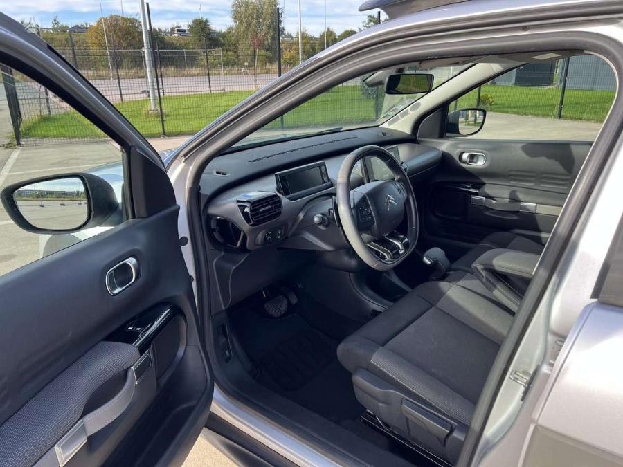 Grey Citroen C4 Cactus 2015 in Klaipeda, with an engine capacity of 1.20 L and mileage of 134 thousand km for 4200 €, photo 10 on AUTOMOTO.COM.LV