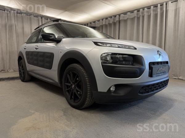Pelēks Citroen C4 Cactus 2017 Rīga, ar dzinēja tilpumu 1.60 L un nobraukumu 242 tūkst. km par 5490 €, foto 4 vietnē AUTOMOTO.COM.LV