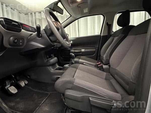 Pelēks Citroen C4 Cactus 2017 Rīga, ar dzinēja tilpumu 1.60 L un nobraukumu 242 tūkst. km par 5490 €, foto 10 vietnē AUTOMOTO.COM.LV