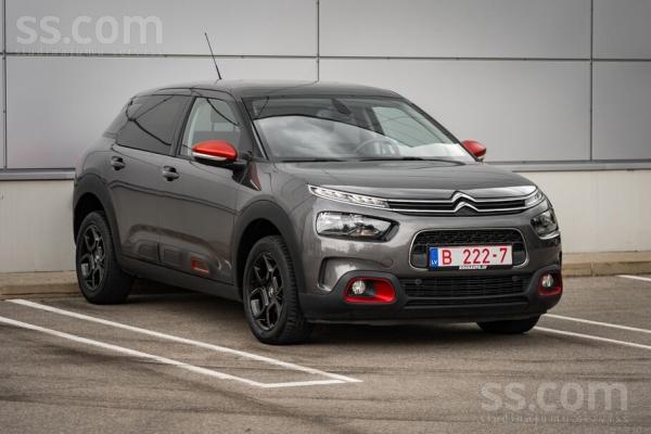 Pelēks Citroen C4 Cactus 2018 Rīga, ar dzinēja tilpumu 1.20 L un nobraukumu 94 tūkst. km par 9500 €, foto 3 vietnē AUTOMOTO.COM.LV