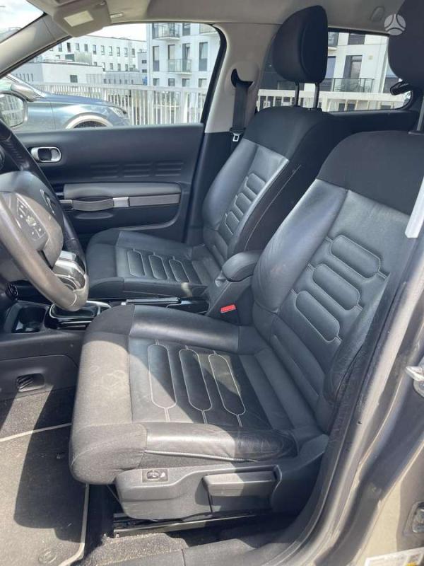 Pelēks Citroen C4 Cactus 2019 Viļņa, ar dzinēja tilpumu 1.20 L un nobraukumu 155 tūkst. km par 9801 €, foto 10 vietnē AUTOMOTO.COM.LV