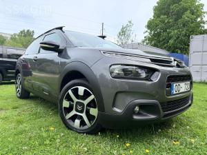 Grey Citroen C4 Cactus 2019 in Riga, with an engine capacity of 1.20 L and mileage of 134 thousand km for 9000 €, photo  on AUTOMOTO.COM.LV