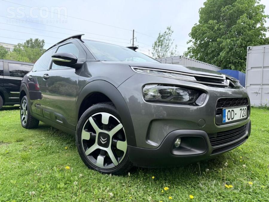 Grey Citroen C4 Cactus 2019 in Riga, with an engine capacity of 1.20 L and mileage of 134 thousand km for 9000 €, photo 1 on AUTOMOTO.COM.LV