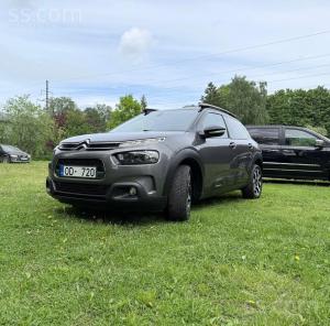 Grey Citroen C4 Cactus 2019 in Riga, with an engine capacity of 1.20 L and mileage of 134 thousand km for 9000 €, photo 3 on AUTOMOTO.COM.LV