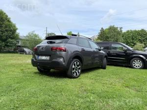 Grey Citroen C4 Cactus 2019 in Riga, with an engine capacity of 1.20 L and mileage of 134 thousand km for 9000 €, photo 5 on AUTOMOTO.COM.LV