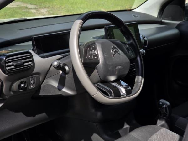 Pelēks Citroen C4 Cactus 2014 Rīga, ar dzinēja tilpumu 1.20 L un nobraukumu 180 tūkst. km par 5500 €, foto 8 vietnē AUTOMOTO.COM.LV