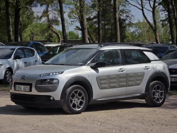 Grey Citroen C4 Cactus 2014 in Grobiņa, with an engine capacity of 1.20 L and mileage of 180 thousand km for 5500 €, photo 2 on AUTOMOTO.COM.LV
