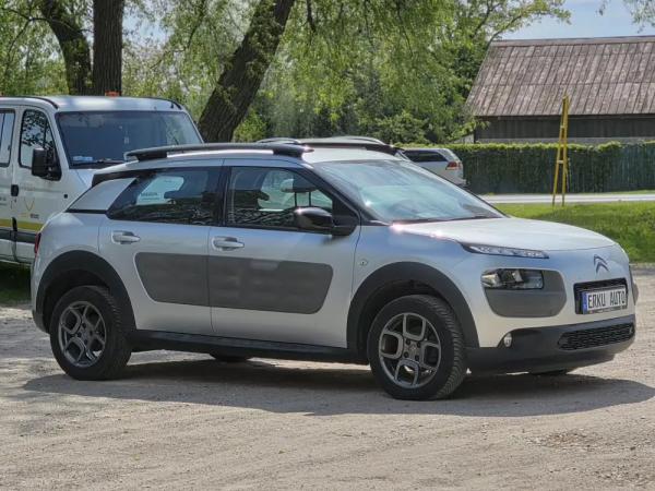 Grey Citroen C4 Cactus 2014 in Grobiņa, with an engine capacity of 1.20 L and mileage of 180 thousand km for 5500 €, photo 5 on AUTOMOTO.COM.LV