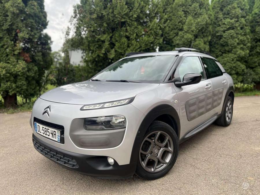 Grey Citroen C4 Cactus 2014 in Taurage, with an engine capacity of 1.20 L and mileage of 142 thousand km for 4400 €, photo 12 on AUTOMOTO.COM.LV