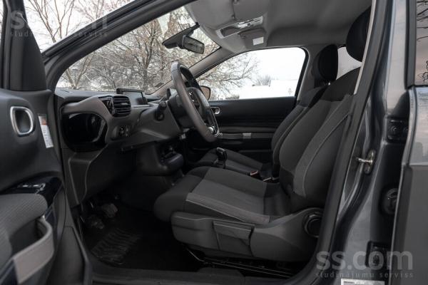 Grey Citroen C4 Cactus 2015 in Jelgava, with an engine capacity of 1.60 L and mileage of 252 thousand km for 5900 €, photo 9 on AUTOMOTO.COM.LV