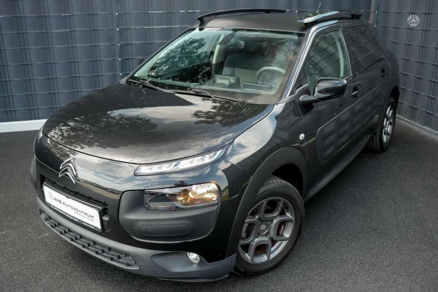 Grey Citroen C4 Cactus 2015 in Kaunas, with an engine capacity of 1.60 L and mileage of 220 thousand km for 6500 €, photo 1 on AUTOMOTO.COM.LV