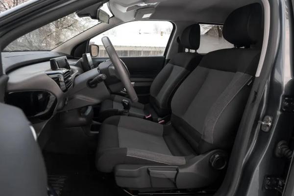Grey Citroen C4 Cactus 2015 in Jelgava, with an engine capacity of 1.60 L and mileage of 252 thousand km for 5400 €, photo 10 on AUTOMOTO.COM.LV