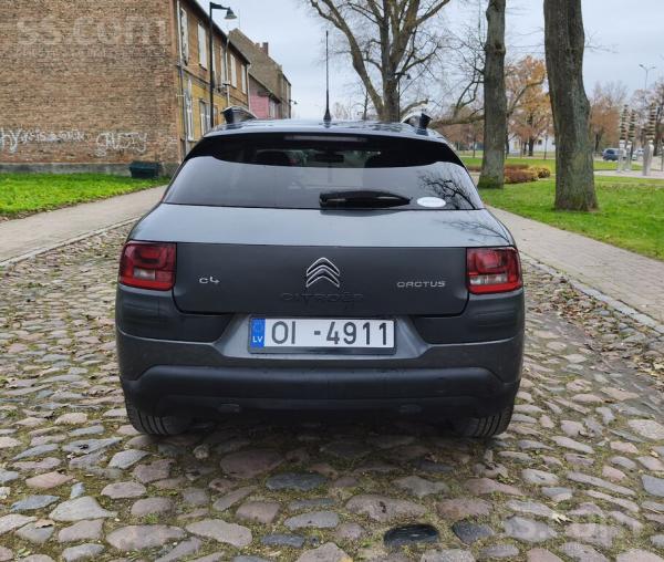 Grey Citroen C4 Cactus 2016 in Jelgava, with an engine capacity of 1.20 L and mileage of 0 thousand km for 6590 €, photo 6 on AUTOMOTO.COM.LV