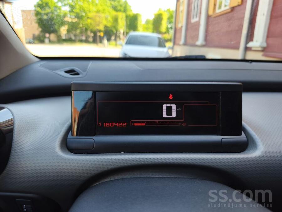 Серый Ситроен C4 Кактус 2016 в Елгава, объемом двигателя 1.20 л и пробегом 0 тыс. км за 6590 €, фото 21 на AUTOMOTO.COM.LV
