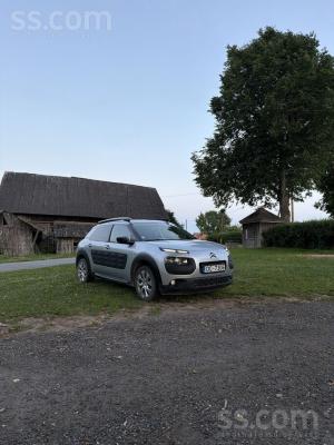 Серый Ситроен C4 Кактус 2016 в Валмиера, объемом двигателя 1.60 л и пробегом 214 тыс. км за 3000 €, фото 3 на AUTOMOTO.COM.LV