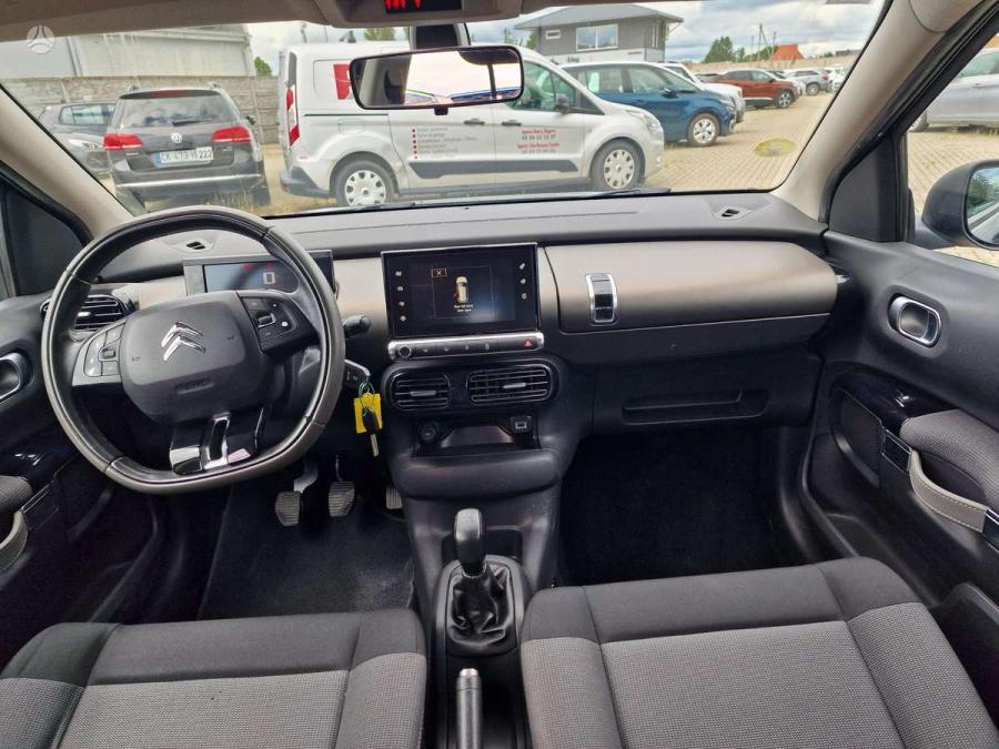 Pelēks Citroen C4 Cactus 2016 Tauragė, ar dzinēja tilpumu 1.56 L un nobraukumu 270 tūkst. km par 5300 €, foto 12 vietnē AUTOMOTO.COM.LV