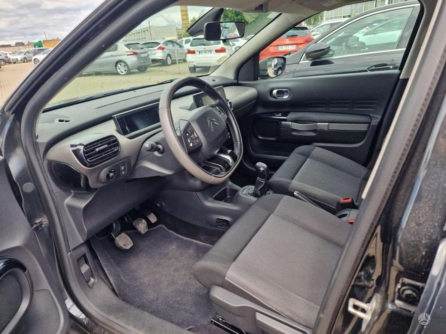 Pelēks Citroen C4 Cactus 2016 Tauragė, ar dzinēja tilpumu 1.56 L un nobraukumu 270 tūkst. km par 5300 €, foto 14 vietnē AUTOMOTO.COM.LV