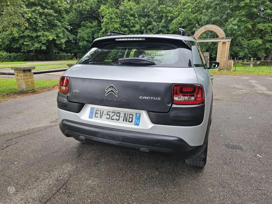 Pelēks Citroen C4 Cactus 2016 Tauragė, ar dzinēja tilpumu 1.20 L un nobraukumu 110 tūkst. km par 4900 €, foto 9 vietnē AUTOMOTO.COM.LV