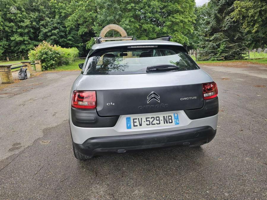 Pelēks Citroen C4 Cactus 2016 Tauragė, ar dzinēja tilpumu 1.20 L un nobraukumu 110 tūkst. km par 4900 €, foto 12 vietnē AUTOMOTO.COM.LV