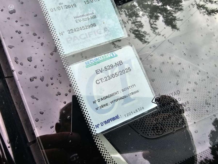 Pelēks Citroen C4 Cactus 2016 Tauragė, ar dzinēja tilpumu 1.20 L un nobraukumu 110 tūkst. km par 4900 €, foto 22 vietnē AUTOMOTO.COM.LV