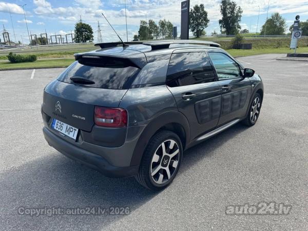 Grey Citroen C4 Cactus 2016 in Narva, with an engine capacity of 1.20 L and mileage of 153 thousand km for 5800 €, photo 4 on AUTOMOTO.COM.LV