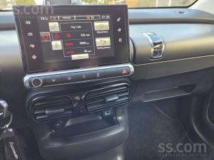 Pelēks Citroen C4 Cactus 2016 Rīga, ar dzinēja tilpumu 1.20 L un nobraukumu 166 tūkst. km par 6500 €, foto 9 vietnē AUTOMOTO.COM.LV