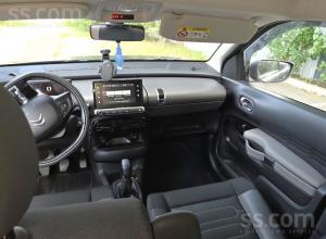 Pelēks Citroen C4 Cactus 2016 Rīga, ar dzinēja tilpumu 1.20 L un nobraukumu 166 tūkst. km par 6500 €, foto 13 vietnē AUTOMOTO.COM.LV
