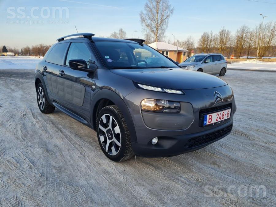 Pelēks Citroen C4 Cactus 2017 Ogre, ar dzinēja tilpumu 1.20 L un nobraukumu 0 tūkst. km par 6770 €, foto 3 vietnē AUTOMOTO.COM.LV