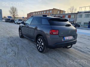 Pelēks Citroen C4 Cactus 2017 Ogre, ar dzinēja tilpumu 1.20 L un nobraukumu 0 tūkst. km par 6770 €, foto 7 vietnē AUTOMOTO.COM.LV