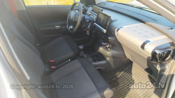 Pelēks Citroen C4 Cactus 2017 Kuresāre, ar dzinēja tilpumu 1.20 L un nobraukumu 110 tūkst. km par 7300 €, foto 7 vietnē AUTOMOTO.COM.LV