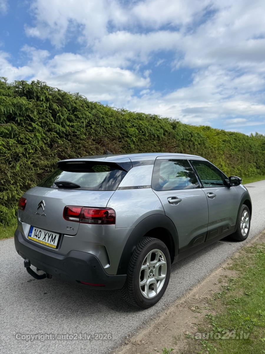 Pelēks Citroen C4 Cactus 2018 Tallina, ar dzinēja tilpumu 1.20 L un nobraukumu 88 tūkst. km par 9500 €, foto 6 vietnē AUTOMOTO.COM.LV