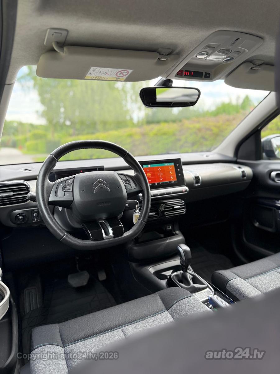 Pelēks Citroen C4 Cactus 2018 Tallina, ar dzinēja tilpumu 1.20 L un nobraukumu 88 tūkst. km par 9500 €, foto 12 vietnē AUTOMOTO.COM.LV