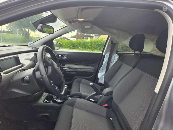 Grey Citroen C4 Cactus 2018 in Taurage, with an engine capacity of 1.56 L and mileage of 107 thousand km for 6300 €, photo 9 on AUTOMOTO.COM.LV