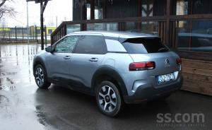 Grey Citroen C4 Cactus 2019 in Riga, with an engine capacity of 1.20 L and mileage of 0 thousand km for 9650 €, photo 10 on AUTOMOTO.COM.LV