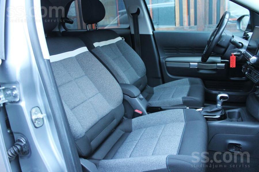 Grey Citroen C4 Cactus 2019 in Riga, with an engine capacity of 1.20 L and mileage of 0 thousand km for 9650 €, photo 12 on AUTOMOTO.COM.LV