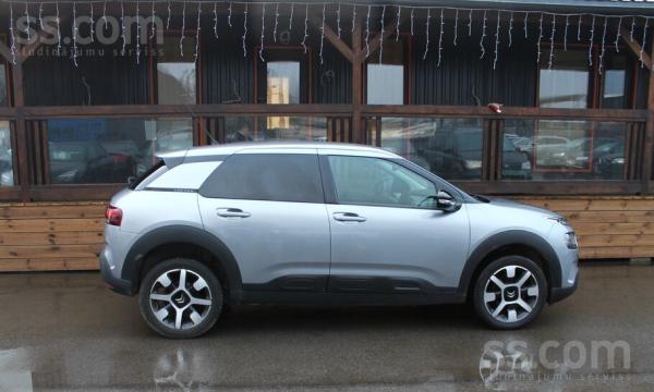 Pelēks Citroen C4 Cactus 2019 Rīga, ar dzinēja tilpumu 1.20 L un nobraukumu 0 tūkst. km par 9650 €, foto 8 vietnē AUTOMOTO.COM.LV