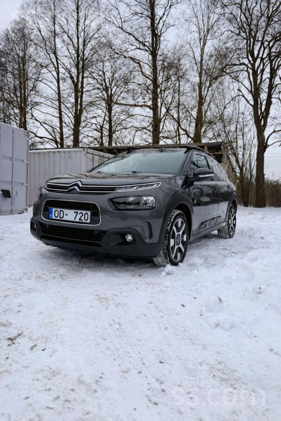 Pelēks Citroen C4 Cactus 2019 Rīga, ar dzinēja tilpumu 1.20 L un nobraukumu 129 tūkst. km par 8477 €, foto 2 vietnē AUTOMOTO.COM.LV