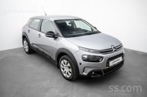 Grey Citroen C4 Cactus 2019 in Tallinn, with an engine capacity of 1.50 L and mileage of 72 thousand km for 10999 €, photo 4 on AUTOMOTO.COM.LV