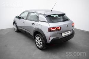 Grey Citroen C4 Cactus 2019 in Tallinn, with an engine capacity of 1.50 L and mileage of 72 thousand km for 10999 €, photo 7 on AUTOMOTO.COM.LV