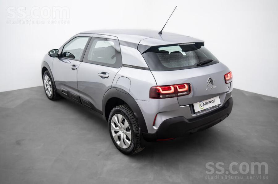 Grey Citroen C4 Cactus 2019 in Tallinn, with an engine capacity of 1.50 L and mileage of 72 thousand km for 10999 €, photo 7 on AUTOMOTO.COM.LV