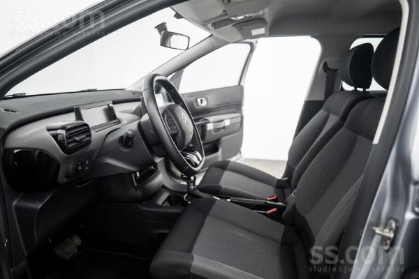 Pelēks Citroen C4 Cactus 2019 Tallina, ar dzinēja tilpumu 1.50 L un nobraukumu 72 tūkst. km par 9998 €, foto 7 vietnē AUTOMOTO.COM.LV